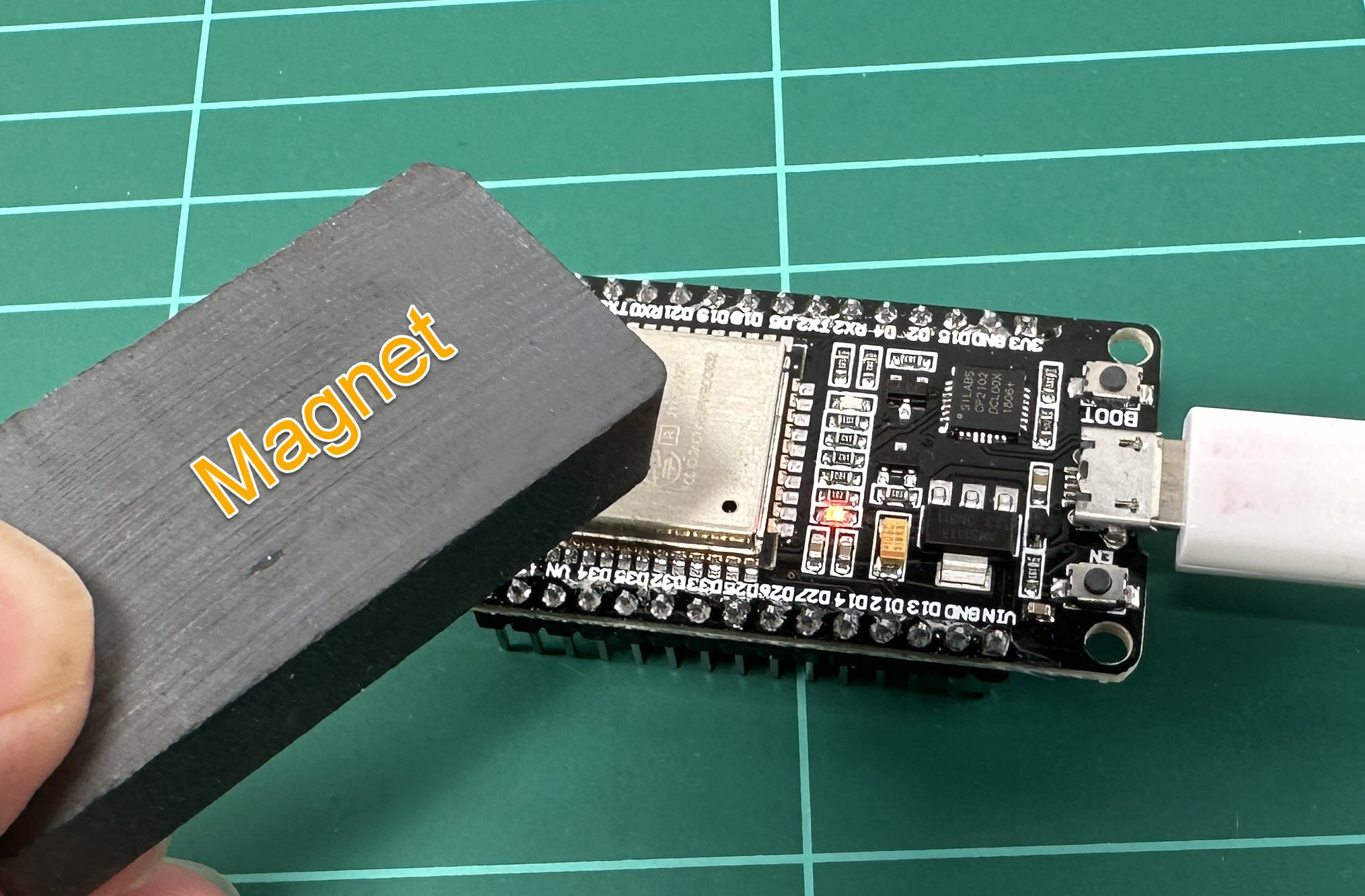 Einfache Magnetfelder messen mit ESP32 – Prilchen tüftelt